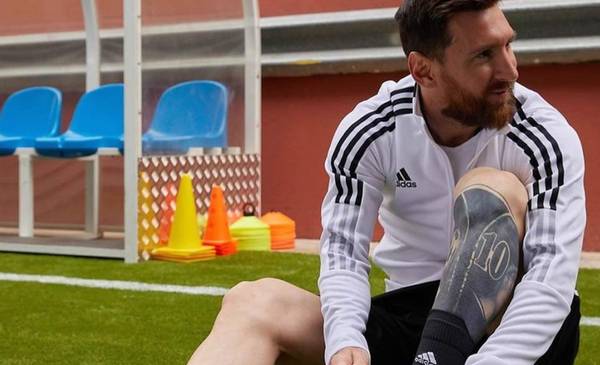 Los impactantes botines que usará Messi en el Mundial de Qatar 2022 ...